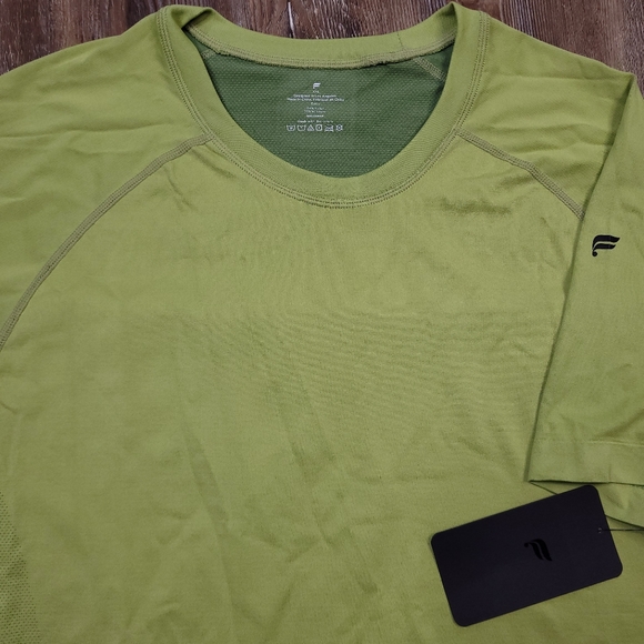 Fabletics | Shirts | New Fabletics The Training Day Tee Athleisure ...